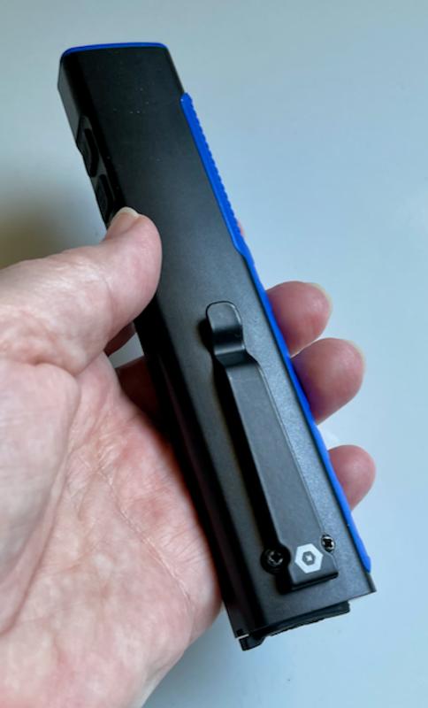 Kobalt 1000-Lumen 4 Modes LED Flashlight with Rechargeable with ...