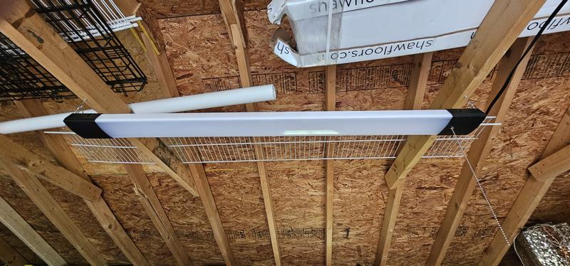 Metalux 4-ft 5000-Lumen White 1-Light Neutral White Fluorescent Linear ...