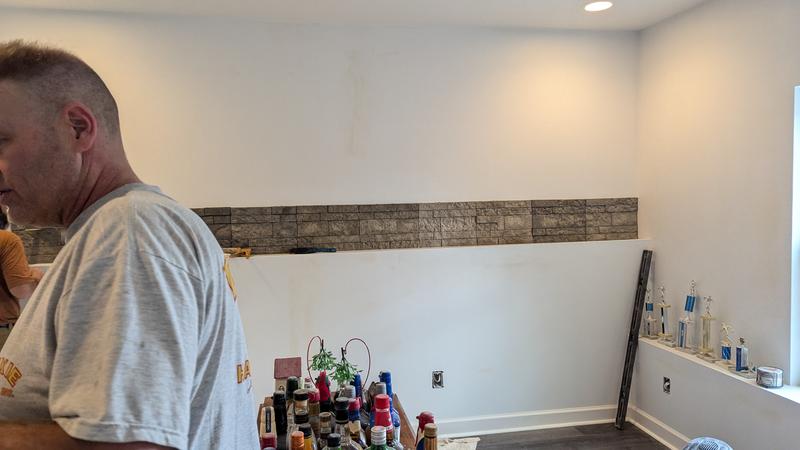 AirStone Spring Creek 8-sq ft Gray Faux Stone Veneer CLSCFIO at Lowes.com