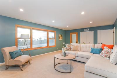 HGTV HOME by Sherwin-Williams Tree Swallow Interior Eggshell Paint ...