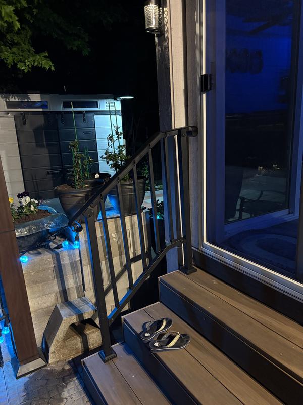 VEVOR Handrails for Outdoor Steps 2-ft x 38-in Black Steel Deck Stair ...