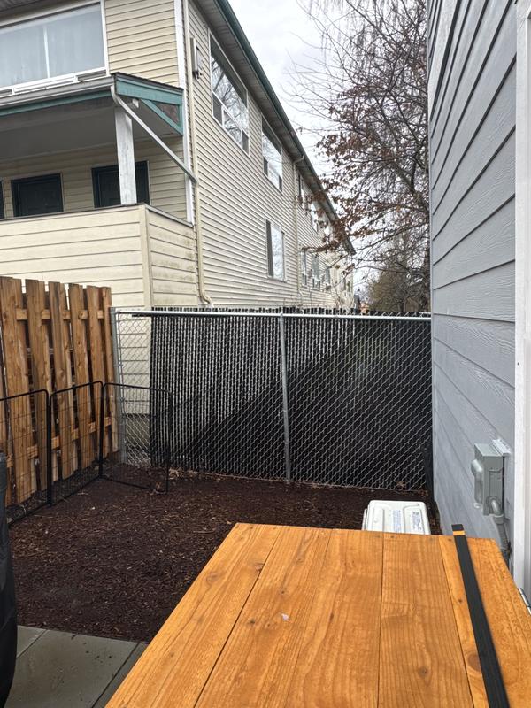 Pexco 6-ft H x 1-in W Black HDPE Fence Slat 82 -Pack in the Chain Link ...