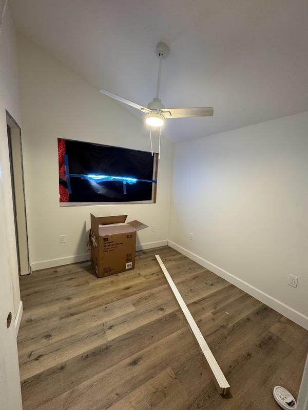 Harbor Breeze Brinson 52-in White with White/White Oak Blades Indoor Ceiling Fan with Light (3 ...