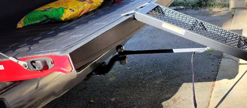 Kobalt 0.9-ft x 6.63-ft 400-lb Capacity Arched Folding Loading Ramp ...