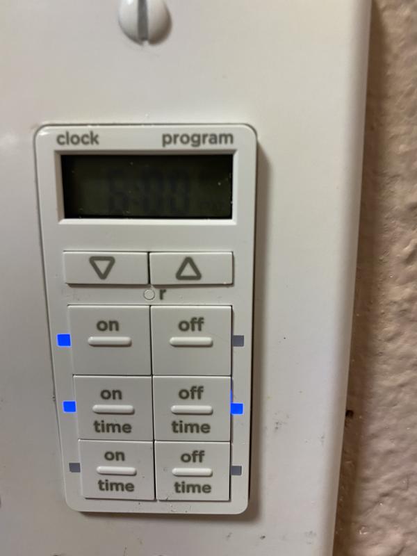 Utilitech 15-Amps 120-volt Programmable In-wall Lighting Timer 79185 at ...