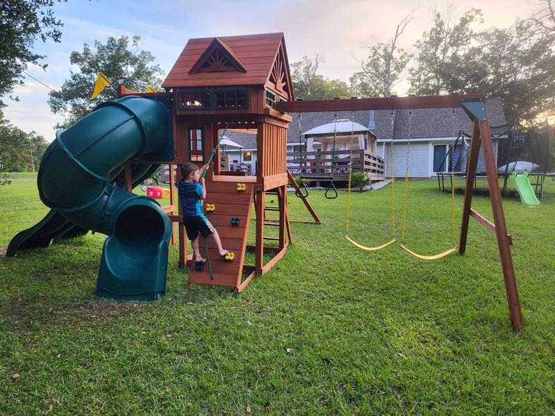 Gorilla Playsets Fort Highlander Deluxe Residential Wood Playset ...