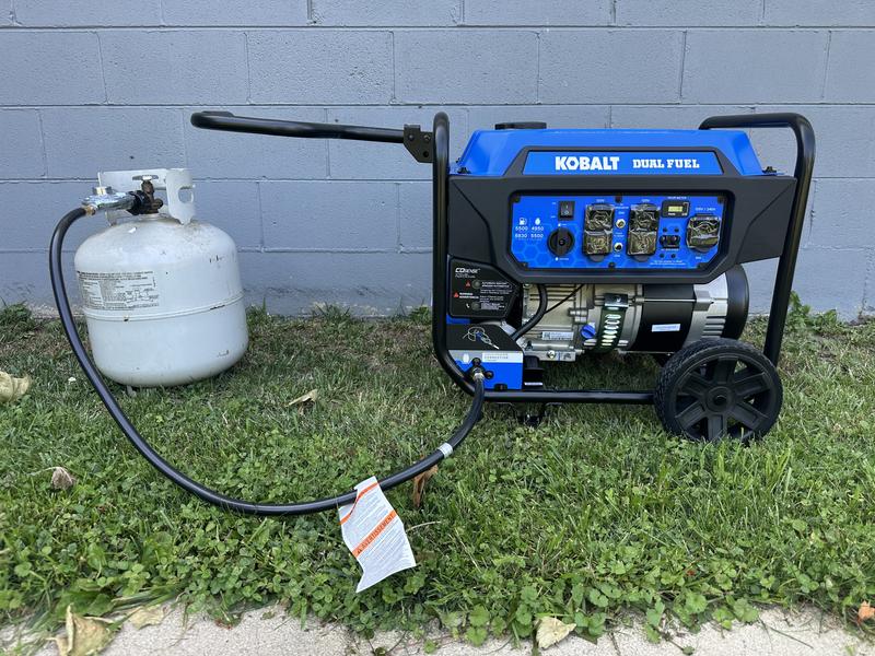Kobalt 49 State 6830 / 5500 -Watt Dual fuel Portable Generator in the ...