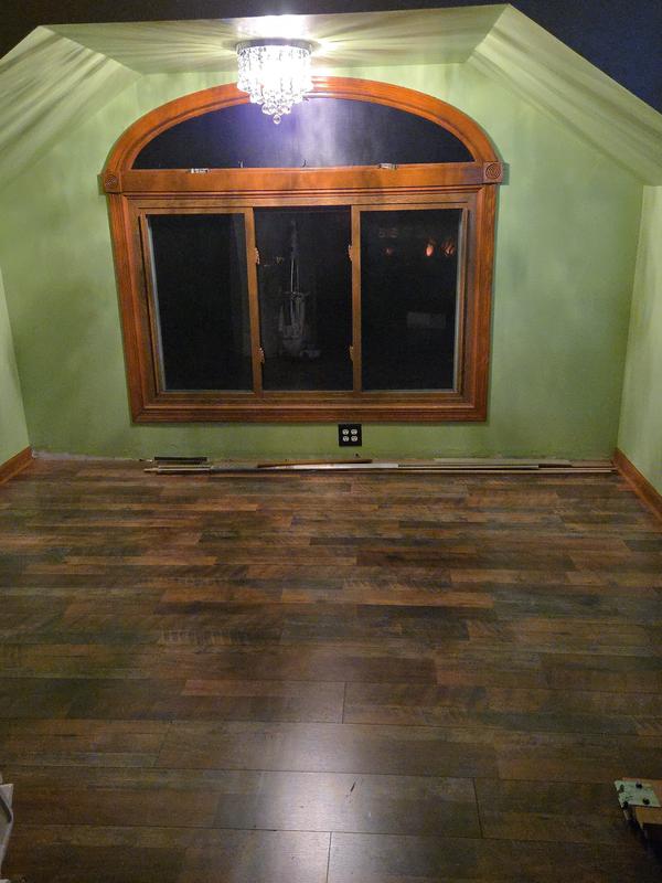 Royal Building Products 7/16-in x 3-1/4-in x 8-ft Colonial Finished PVC ...