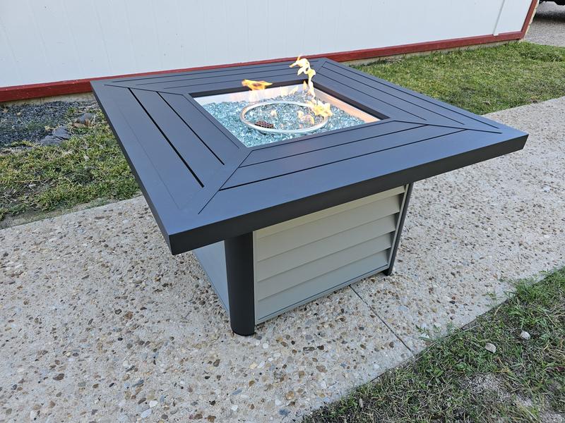 Octans 41.9-in W Dark Gray Aluminum Square Tabletop Propane Gas Fire ...