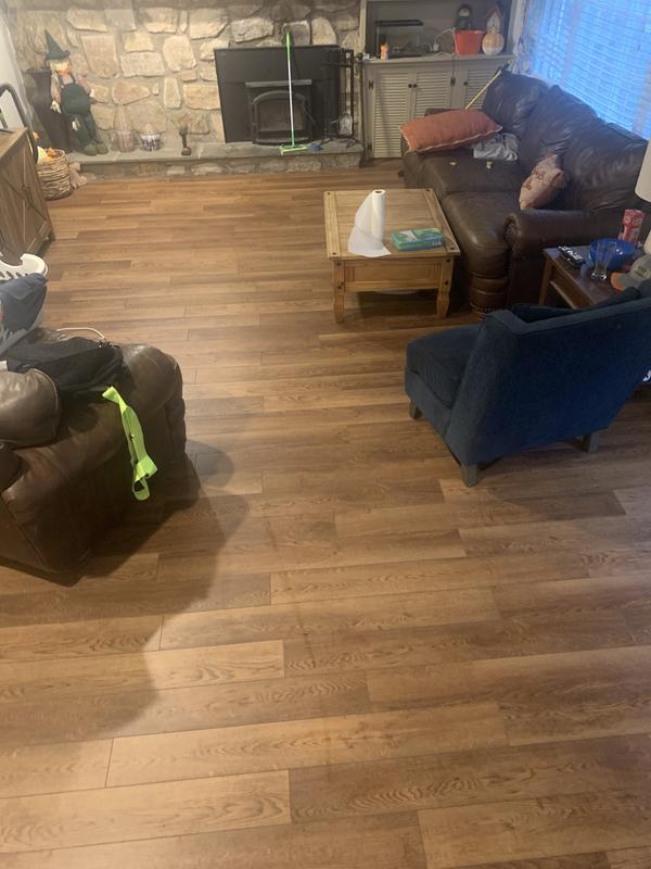 SMARTCORE Ultra Lexington Oak Brown 12-mil Waterproof Interlocking ...