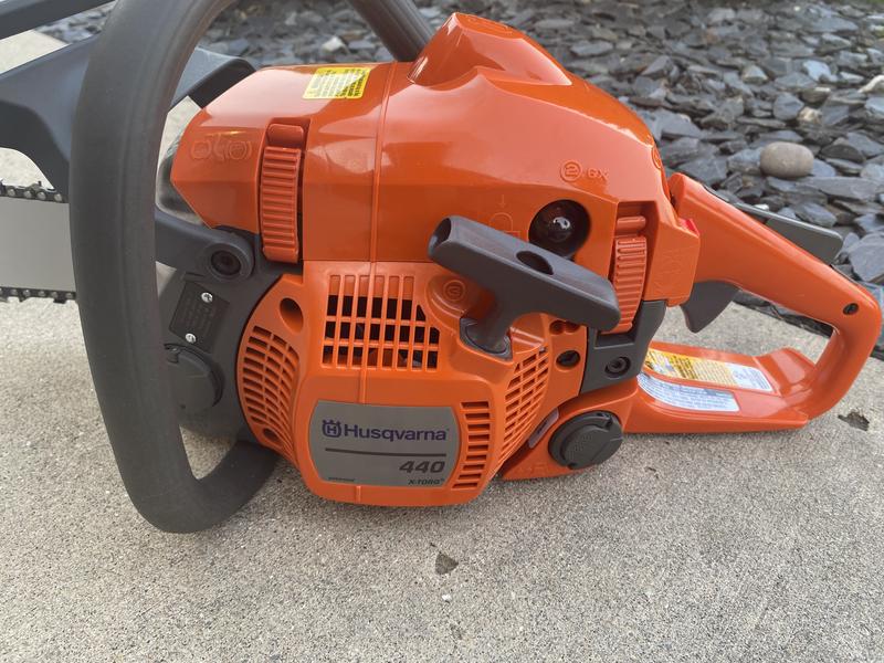 Husqvarna 440 40.9-cc 2-cycle 18-in Gas Chainsaw in the Chainsaws ...