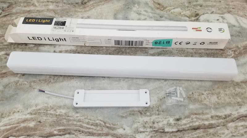 YANSUN 23.6-in 1 Light White Integrated LED Modern/contemporary ...