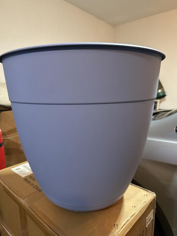 Bloem Round 20-in W Large Green Recycled Plastic Indoor/Outdoor Planter ...