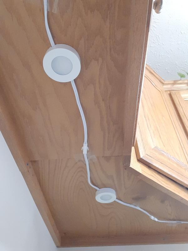 Utilitech Puck Light 3-Pack 2.75 Plug LED Under Cabinet Light Bar Light ...