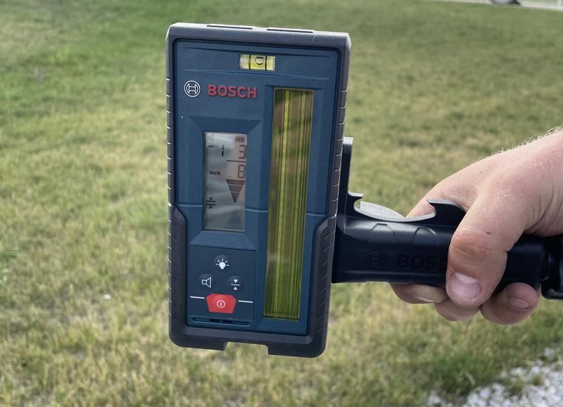 Bosch 1000-ft Red Self-Leveling Rotary Laser Level Kit GRL1000-20HVK at ...