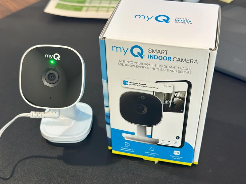 Chamberlain myQ Smart Indoor 1-Channel 1-Camera 1080P Plug-in Standard ...