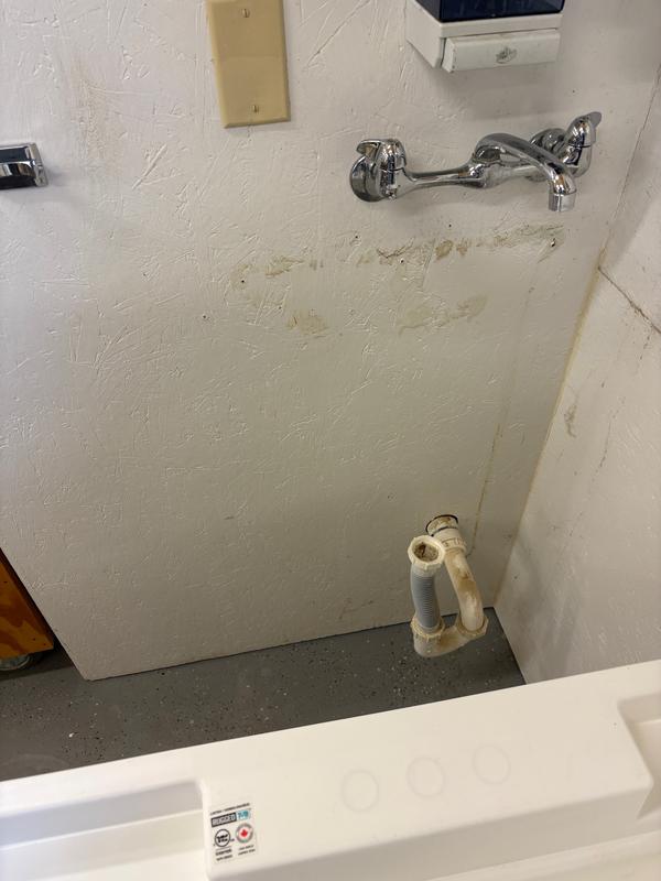 RuggedTub 32.25-in x 22-in 1-Basin White Freestanding Utility Tub G32W ...