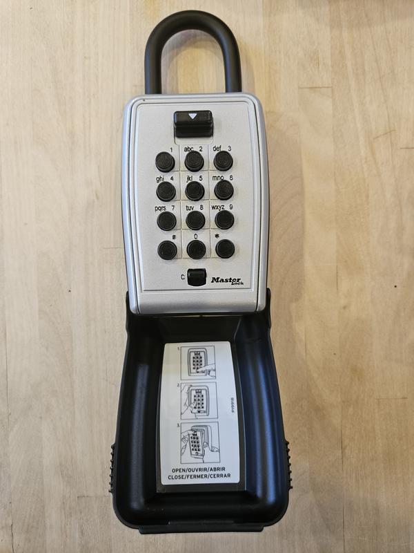 Master Lock Push Button Lock Box 5422DHCLWSFLR/8 at Lowes.com