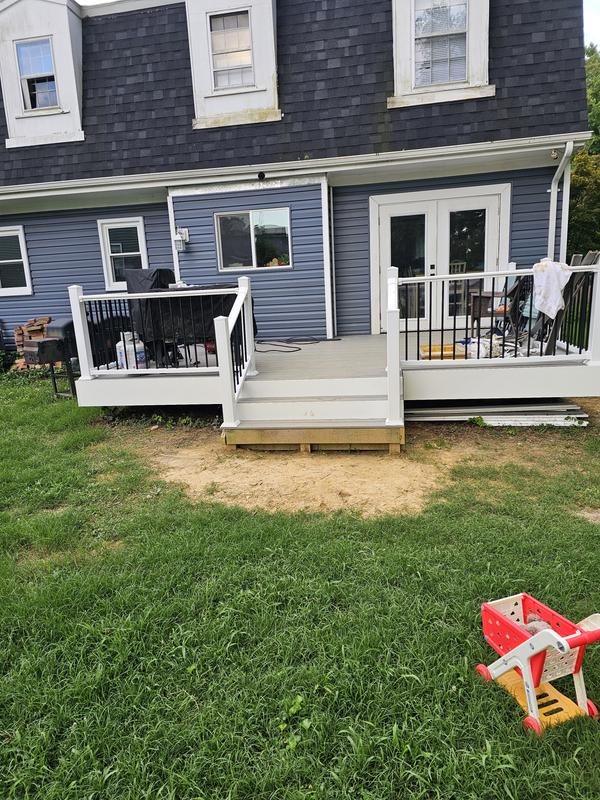 RDI Camden 6-ft x 36-in White Composite Deck Rail Kit in the Deck ...