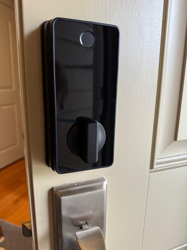 Honeywell Matte Black Electronic Deadbolt Fingerprint Touchscreen ...
