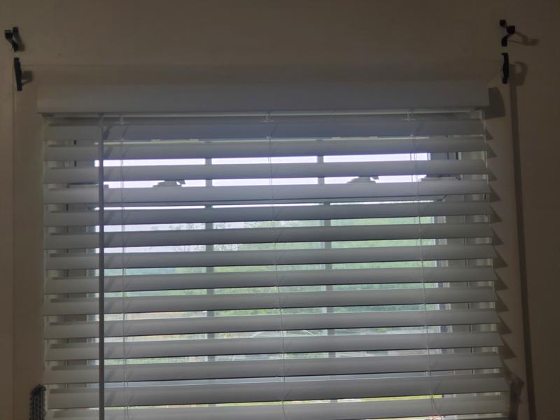 LEVOLOR Basics 2-in Slat Width 31-in x 64-in Cordless White Faux Wood Room Darkening Horizontal ...