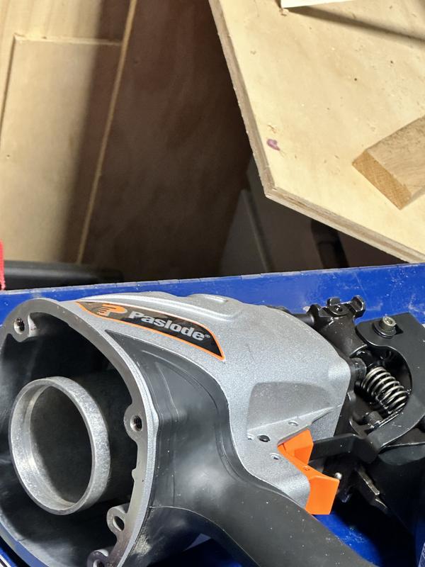 Paslode tetraGRIP 2-3/8-in Pneumatic Flooring Nailer 503000 at Lowes.com