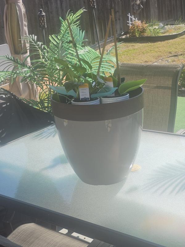 Southern Patio Round 15-in W Large Blue Resin Outdoor Planter HDR ...