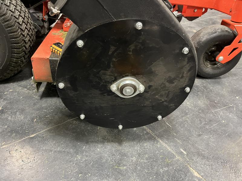 Ariens IKON 52 Bagger Adaptor Kit 71801000 at Lowes.com