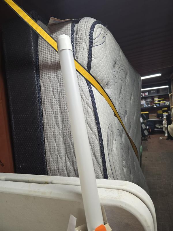 SYLVANIA 40 -Watt EQ T12 Bright white Medium bi-pin base G13 LED Tube ...