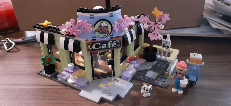 LEGO® Friends Heartlake City Café Shop Toy with Mini Dolls 42618, 426 ...