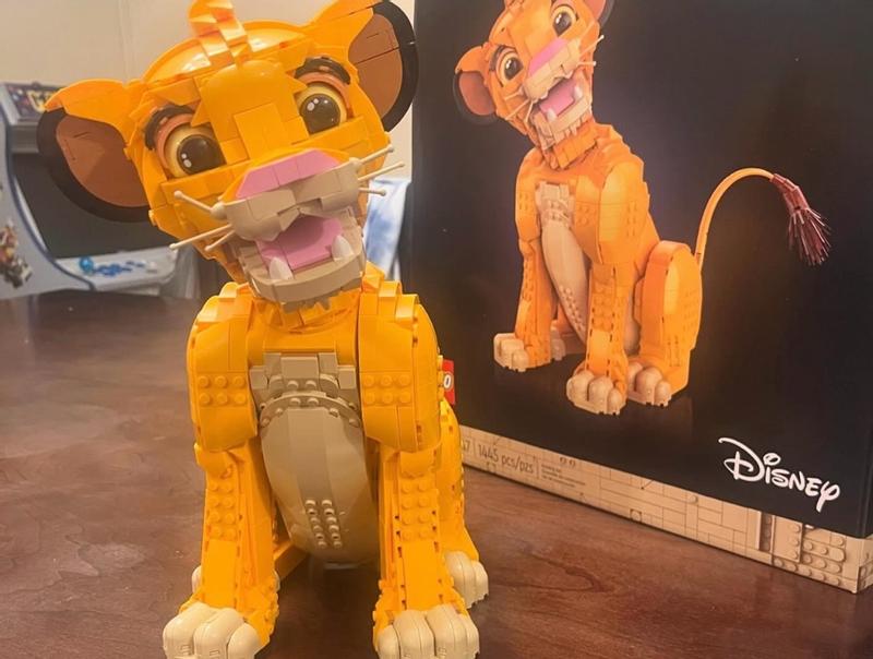 LEGO® Disney Young Simba The Lion King Fan Disney Collection Building ...