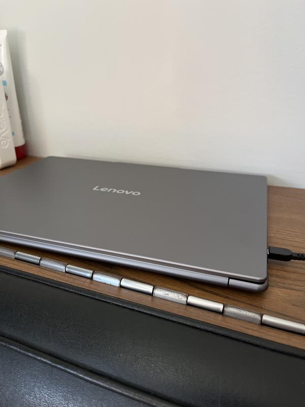 Lenovo Yoga Slim 7i Aura Edition (15″ Intel) | AI-Fueled Lenovo Yoga Slim 7i Aura Edition (15″ Intel) | AI-Fueled