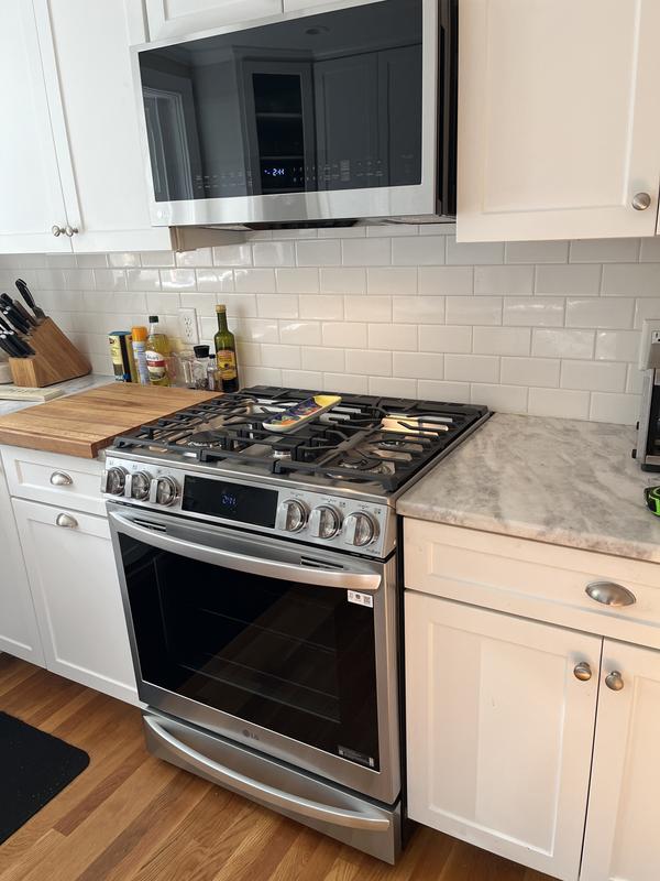 LG InstaView Air-Fry 30-in 5 Burners 6.3-cu ft Self-cleaning Air Fry ...