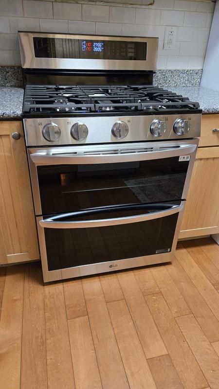 LG 30-in 5 Burners 4.3-cu ft / 2.6-cu ft Self-cleaning Air Fry ...
