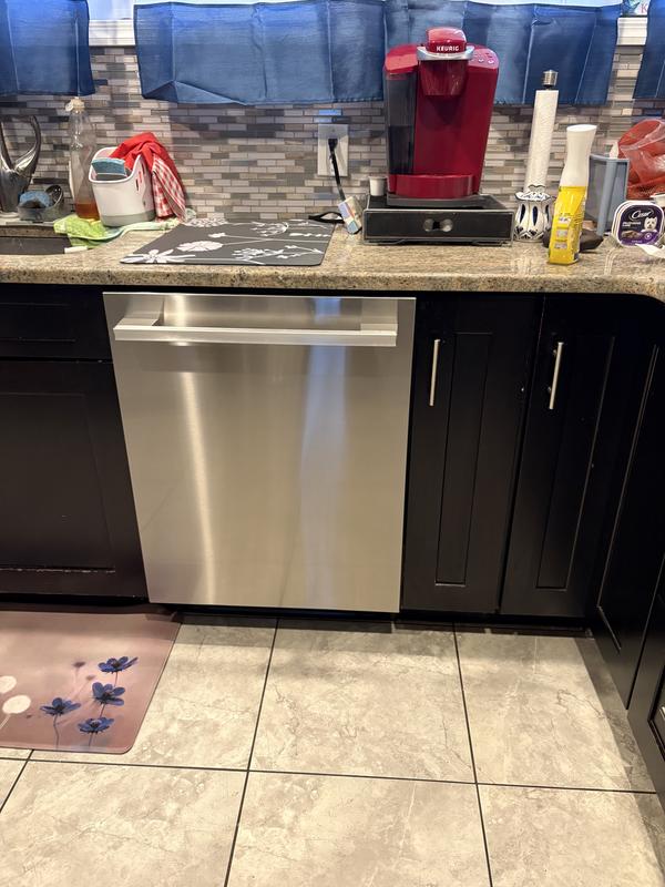 LG FlushFit 24-in Top Control Built-in Dishwasher ( Black Stainless ...