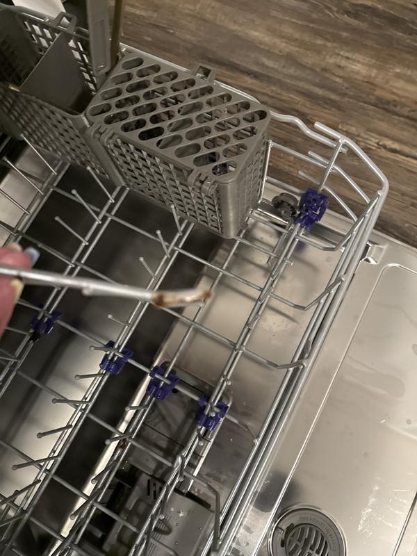 LG 24-in Top Control Built-in Dishwasher ( Stainless steel ) With Third ...