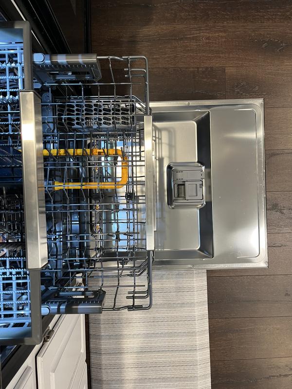 LG FlushFit 24-in Top Control Built-in Dishwasher ( Printproof ...