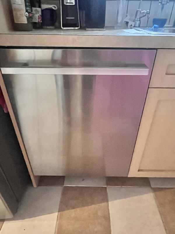 LG FlushFit 24-in Top Control Built-in Dishwasher ( Black Stainless ...