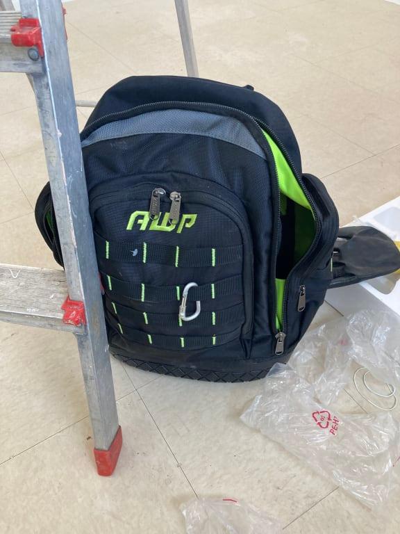 AWP Black Polyester 15-in Zippered Backpack 1L-22419-2 at Lowes.com