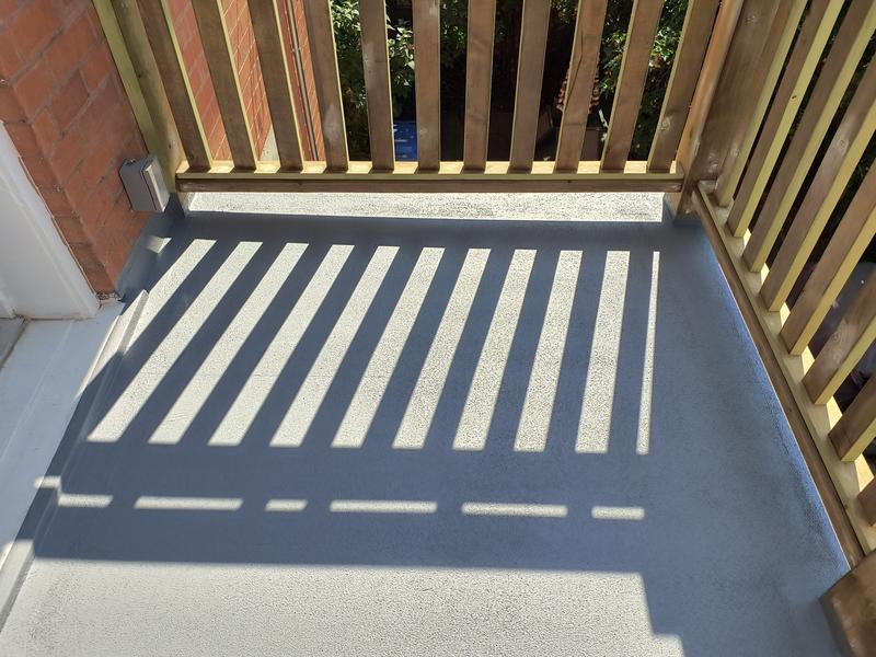 Liquid Rubber Polyurethane Deck Coating Smooth Misty Gray Flat Exterior ...