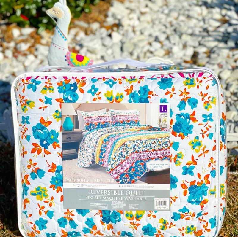 Lush Decor Turquoise Floral Reversible King Quilt in the Comforters ...