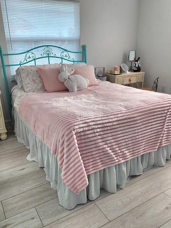 Lush Decor Dark Gray Solid King/California King Bedspread 16T005512 at ...