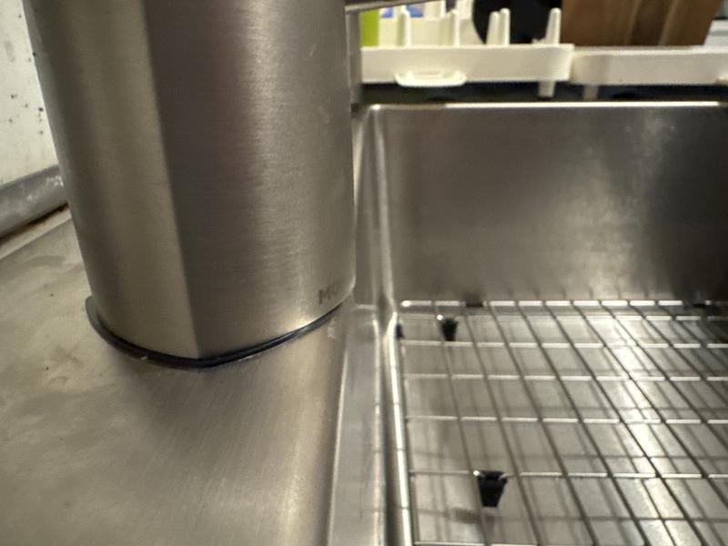 Moen Maureen Chrome Single Handle Pull-down Kitchen Faucet with Sprayer ...