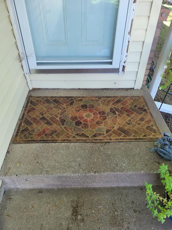Mohawk Home 2-ft x 4-ft Outdoor Decorative Door Mat at Lowes.com