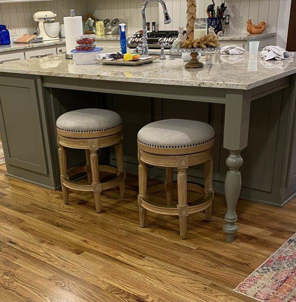 Maven Lane Pullman Backless Counter Stool in Weathered Oak Finish w ...