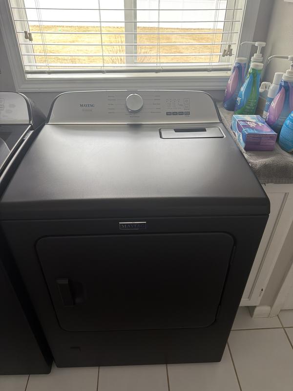 Maytag Pet Pro 7-cu ft Steam Cycle Vented Gas Dryer (Volcano Black ...