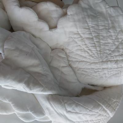 Janeen Home Erica Scalloped Cotton Embroidered Quilt 3-Pc Set - Macy's