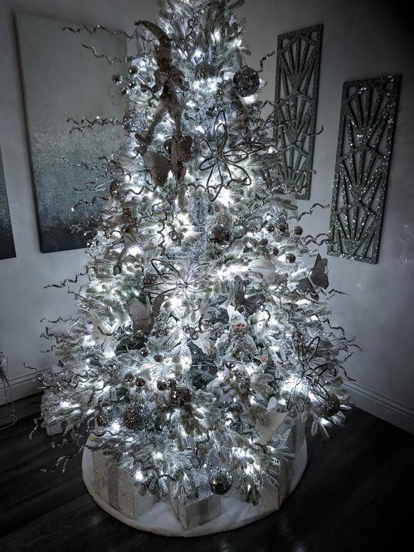 National Tree 7.5' Feel Real Snowy Hamilton Spruce Hinged Tree with 750 ...