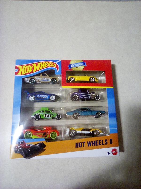 Hot Wheels Set of 8 Basic Toy Cars and Trucks in 1:64 Scale Including 1 ...