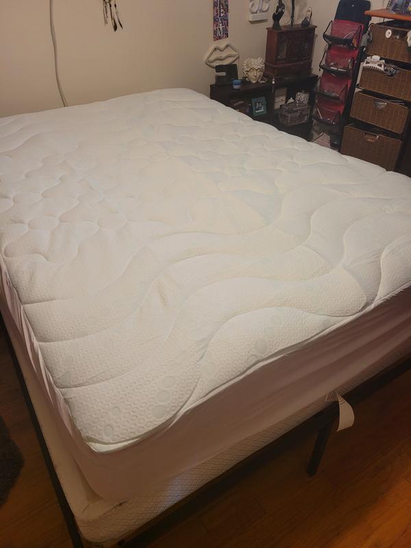 Luxury Mattress Pad, 3-Zone Cooling, 360° stretchable drop to fit 8 to ...